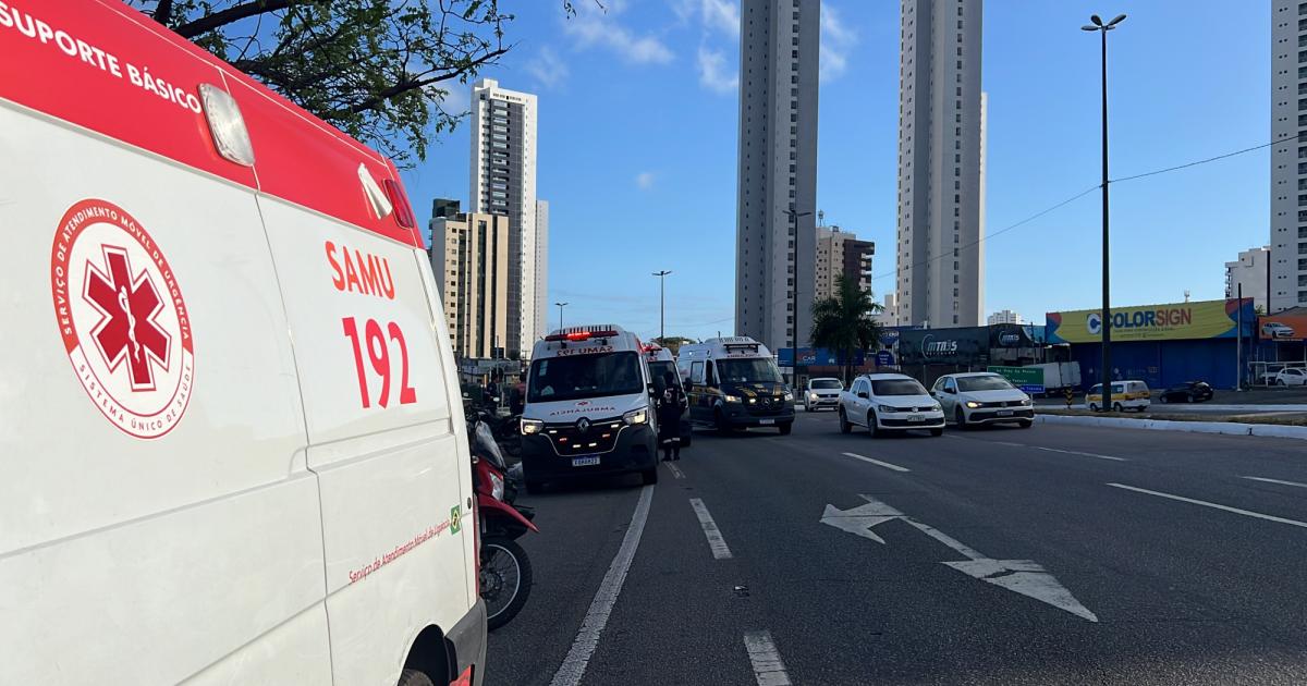 Portal T5 | Paciente quebra viatura do SAMU enquanto era socorrido em…