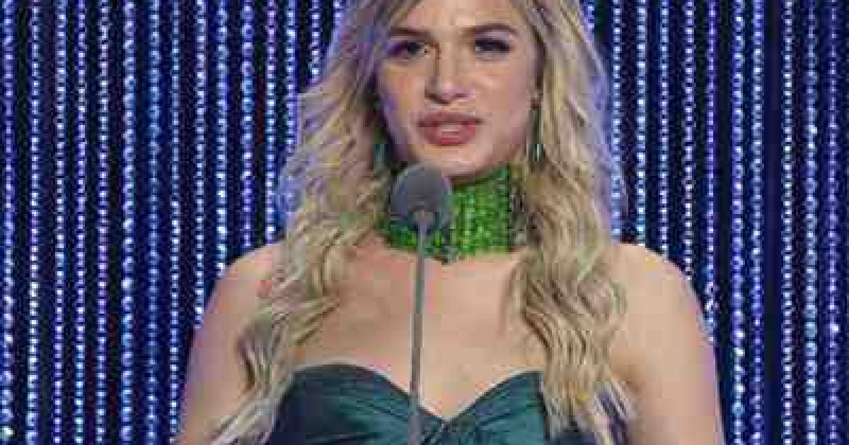 Portal T5 | Glamour Garcia é primeira trans a vencer 'Troféu Domingão'